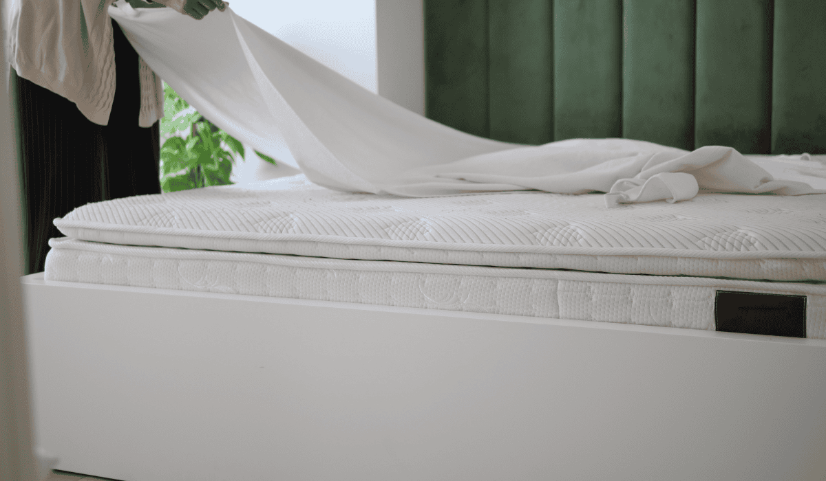 Best Mattress Topper for Pregnancy | Evidence-based mommy